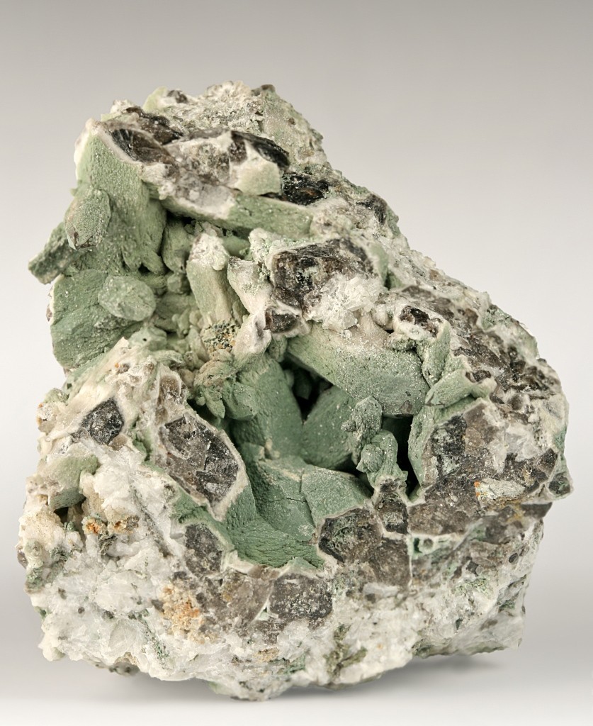 Celadonita (Celadonite) - Rock Identifier