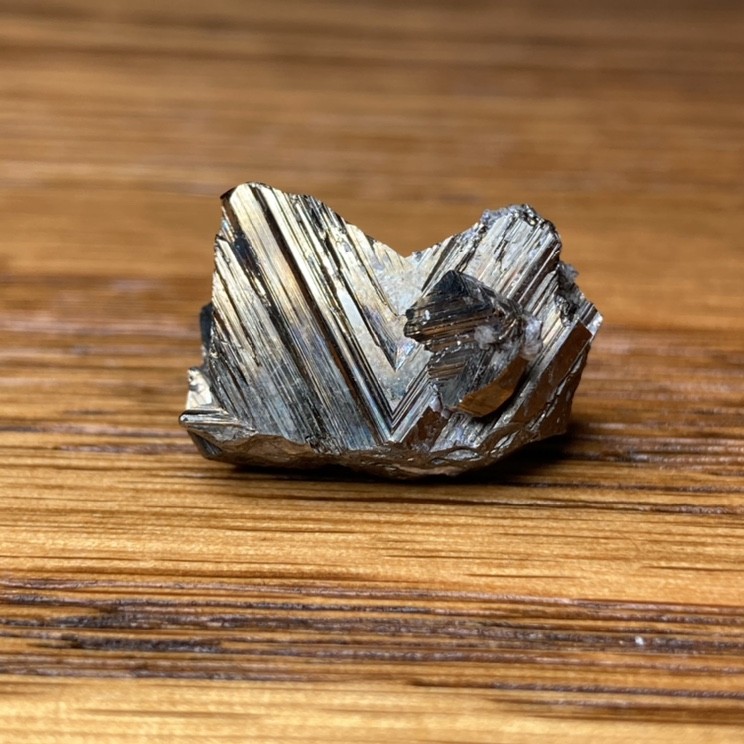 Cubanite (Cubanite) - Rock Identifier