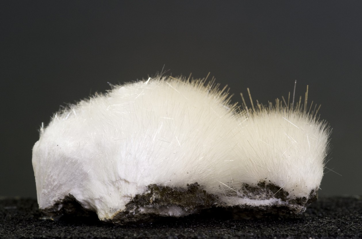 Mesolita (Mesolite) - Rock Identifier