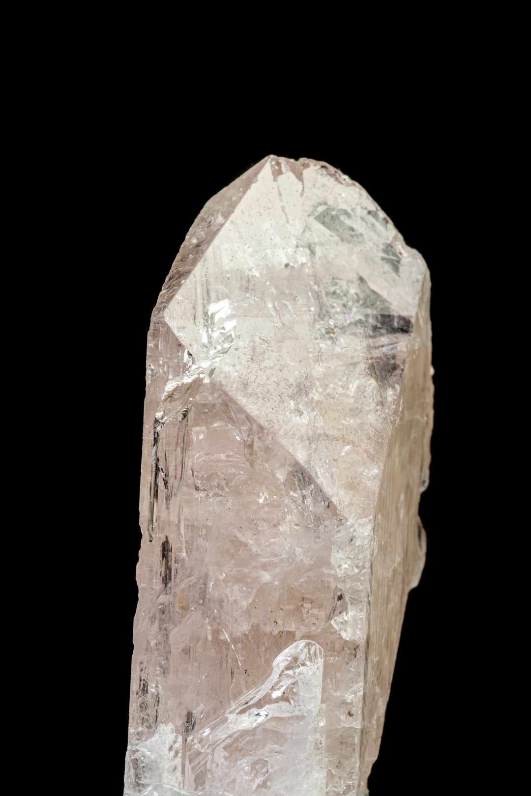 Danburita (Danburite) - Rock Identifier