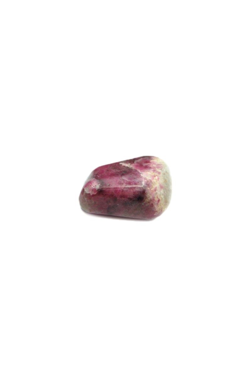 Feldespato con rubí (Ruby in Feldspar) - Rock Identifier